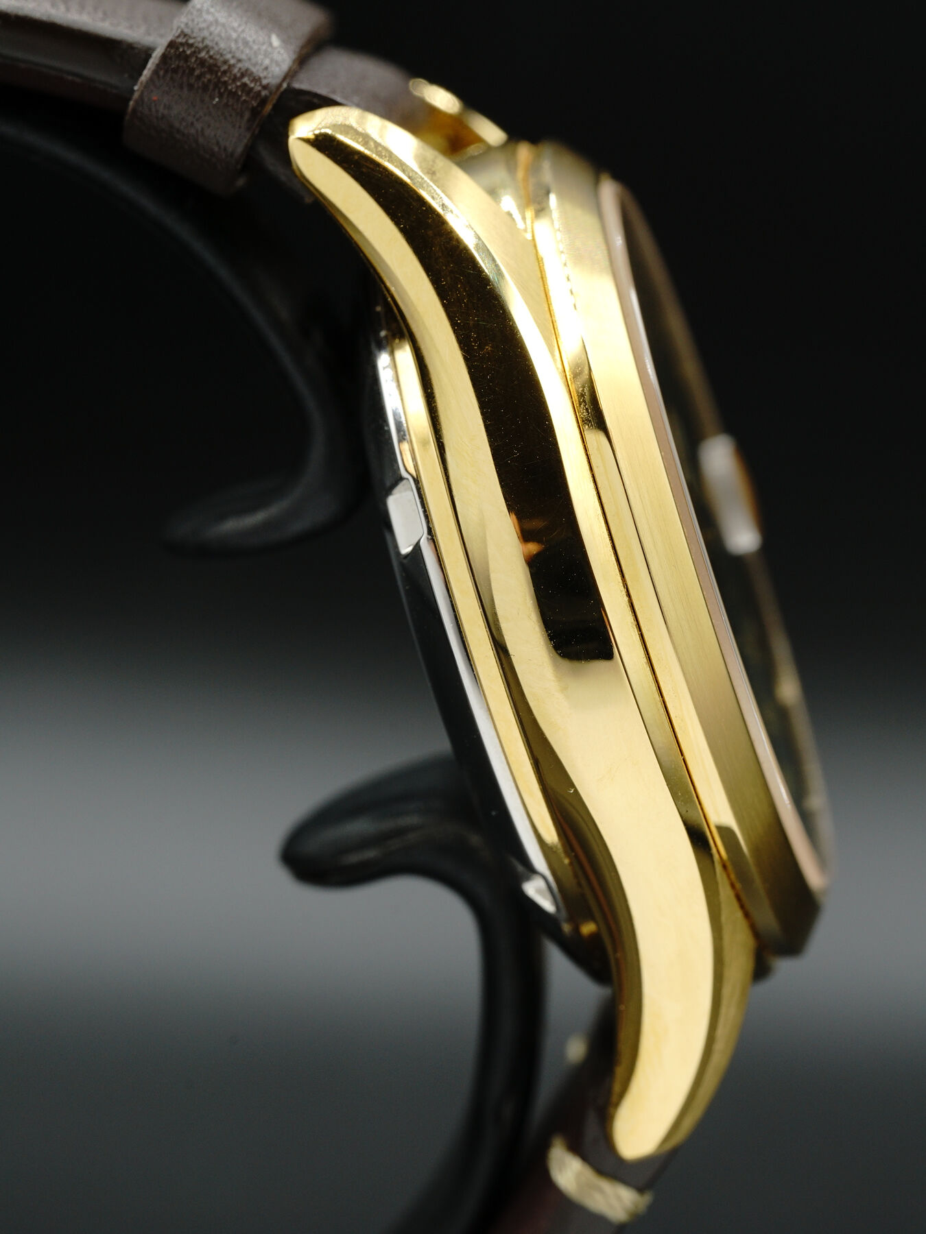 Seiko Prospex Alpinist SPB210 - Exquisite Timepieces