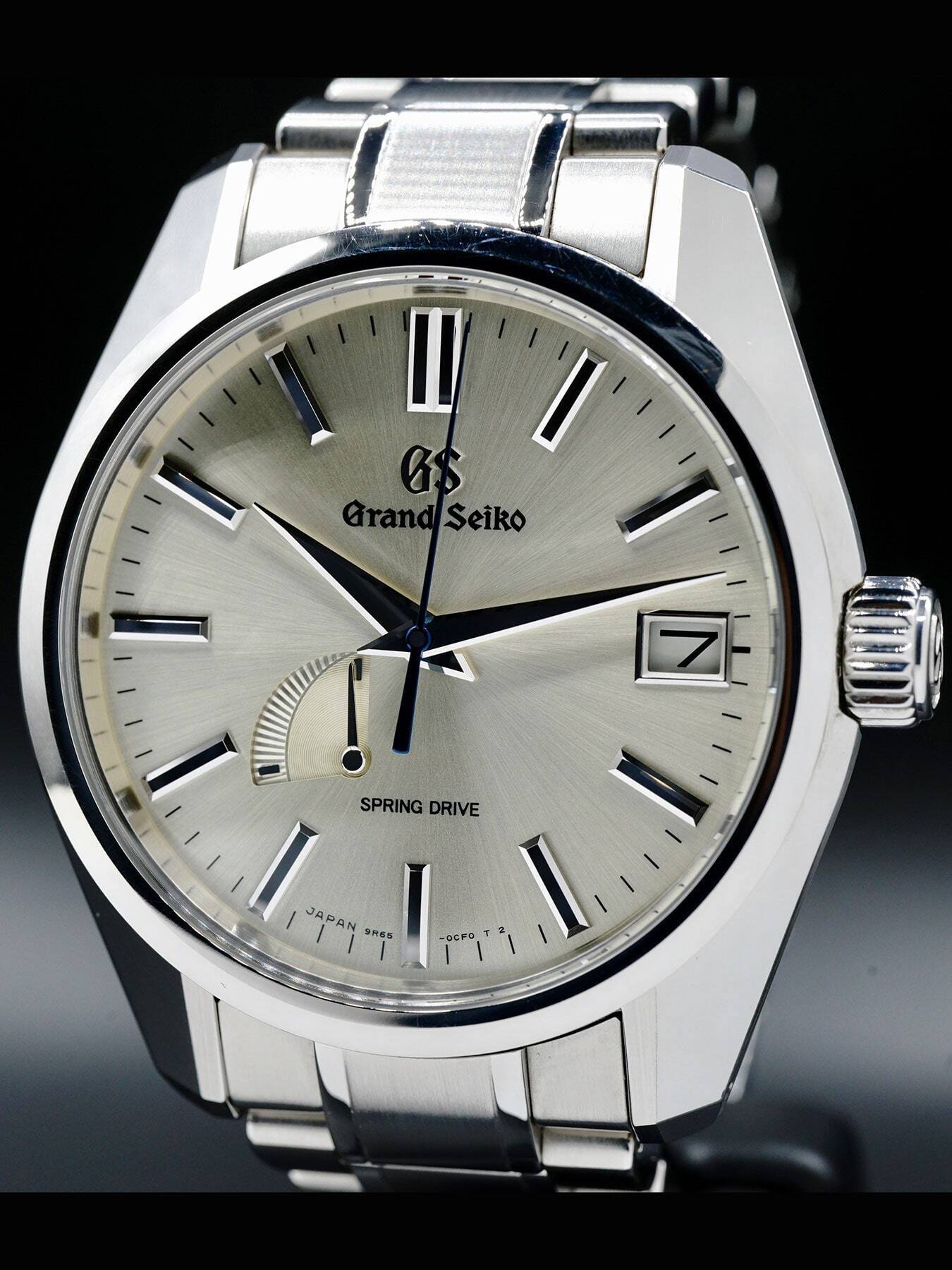 Grand Seiko SBGA373 - Exquisite Timepieces
