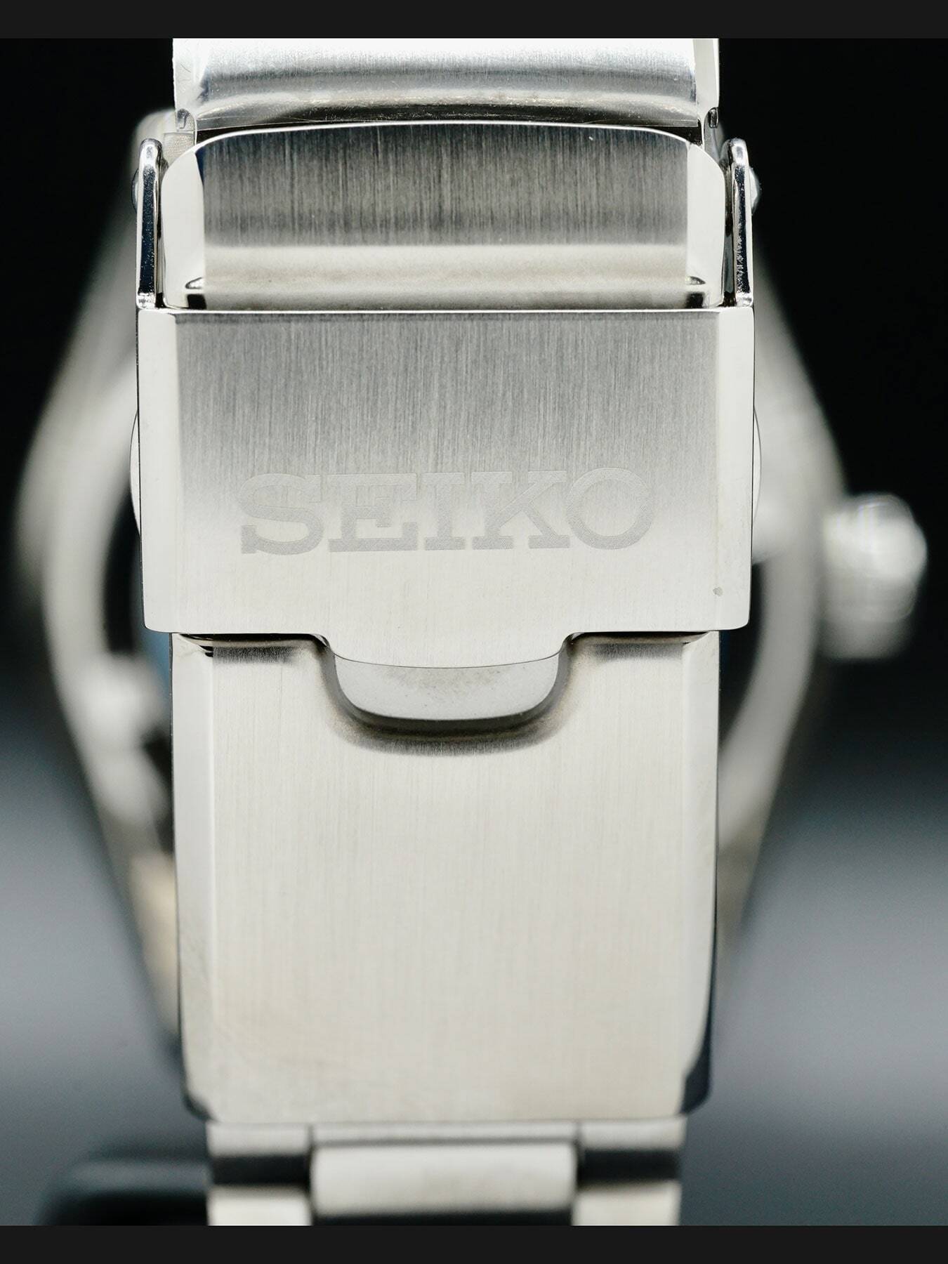 Seiko Prospex Limited Edition SPB213 - Exquisite Timepieces