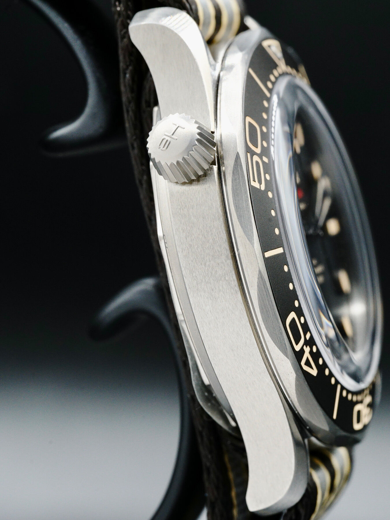 Omega Seamaster Diver 300 007 Edition on NATO Strap 210.92.42.20.01.001 ...