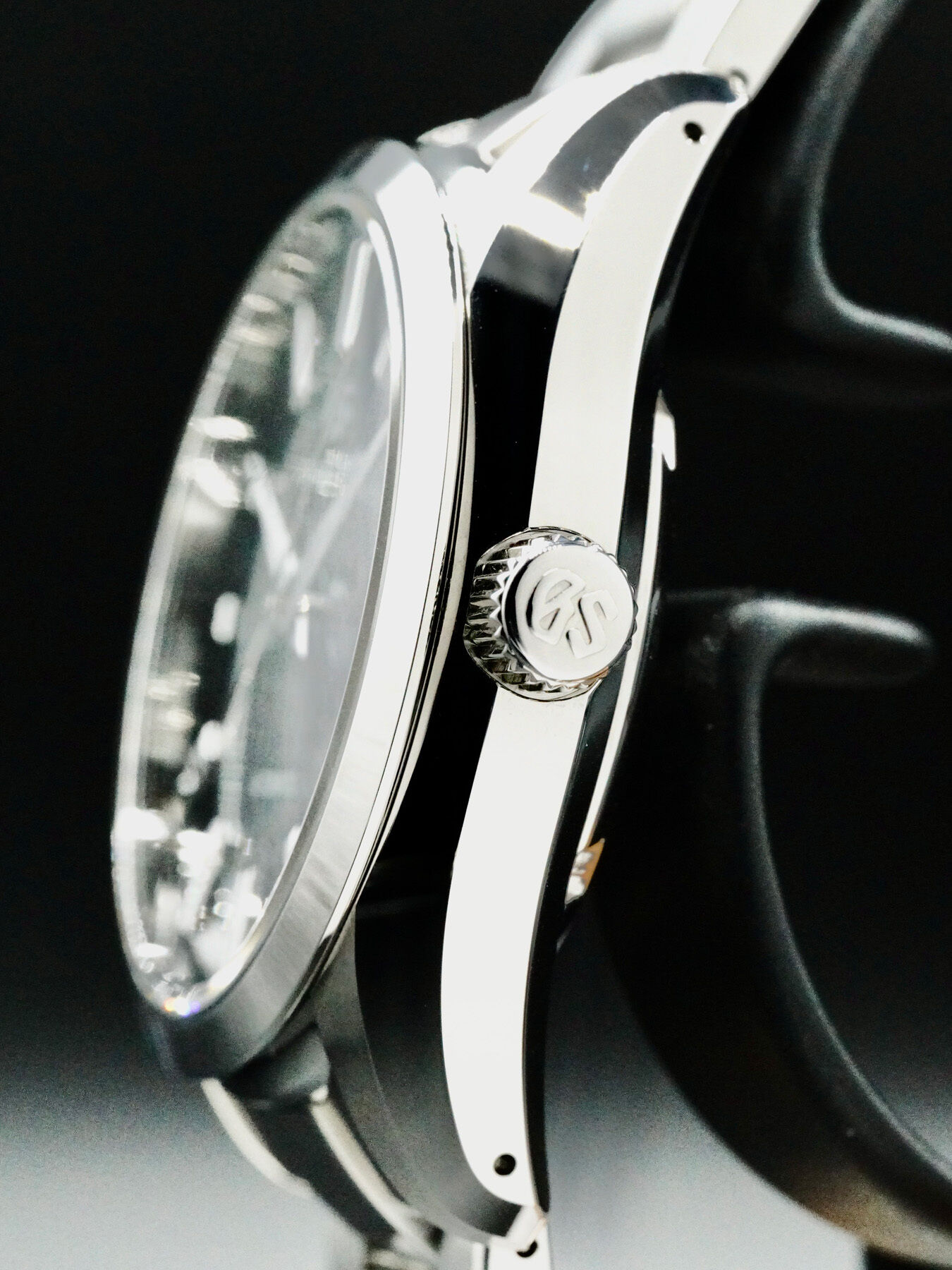 Grand Seiko SBGR309 - Exquisite Timepieces