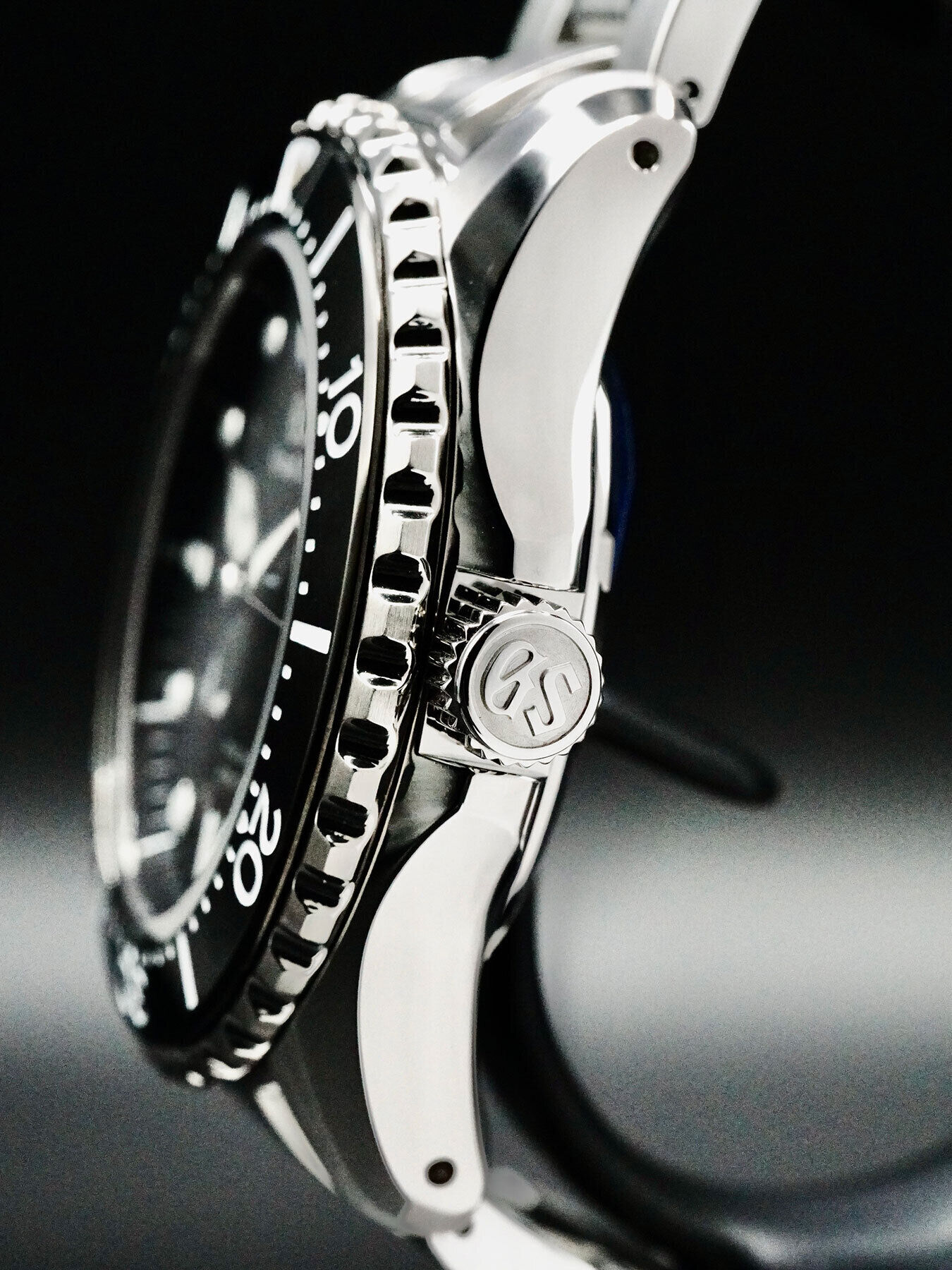 Grand Seiko Sports SBGA461 - Exquisite Timepieces
