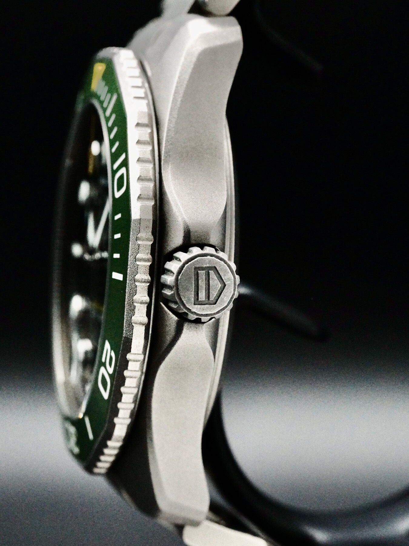 Tag Heuer WBP208B.BF0631 Aquaracer Professional 300 - Exquisite Timepieces