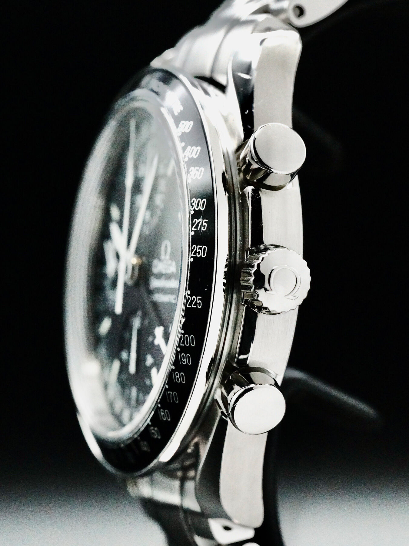 Omega 3520.50.00 Speedmaster Day Date - Exquisite Timepieces