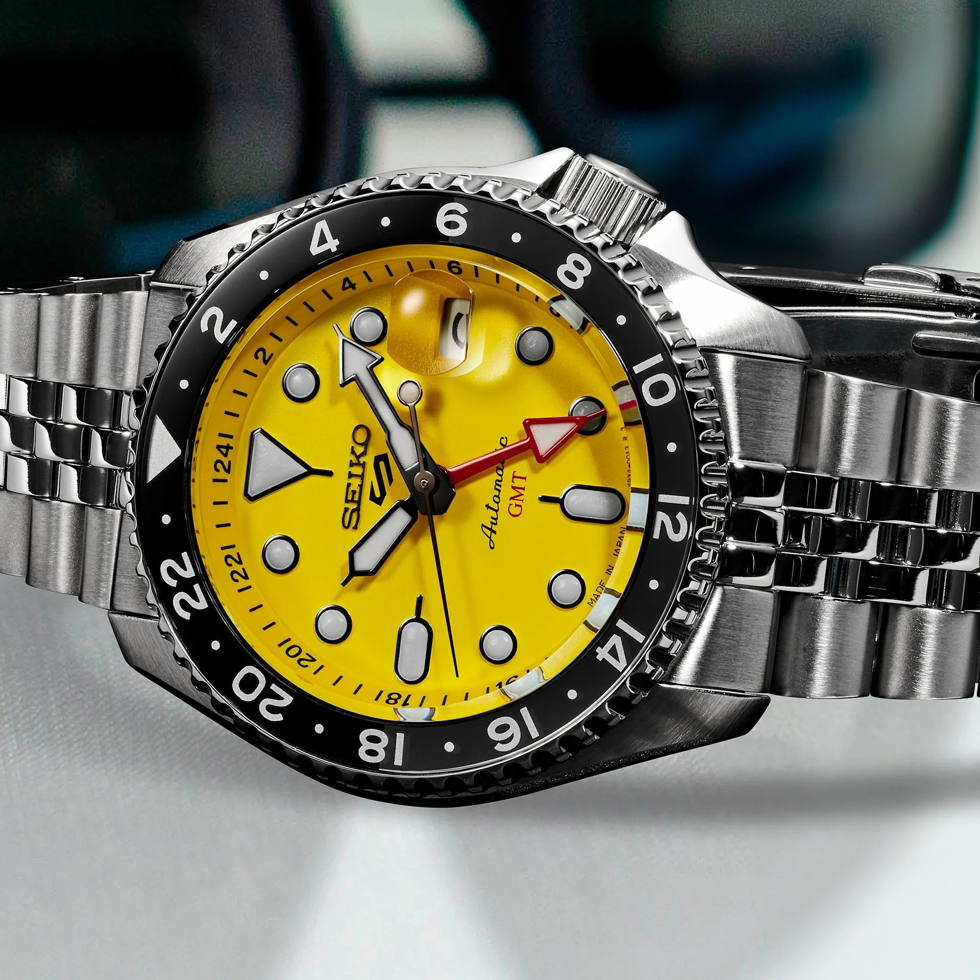 Seiko 5 Sports GMT SSK017 Yellow - Exquisite Timepieces