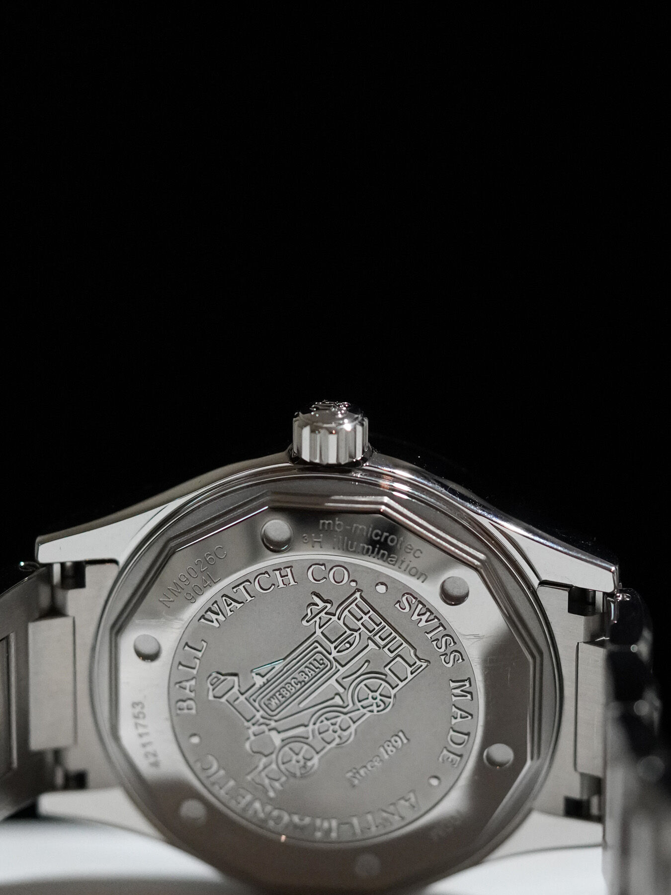 Ball NM9026C-S27C-RDR Engineer III Marvelight Chronometer Burgundy Red ...